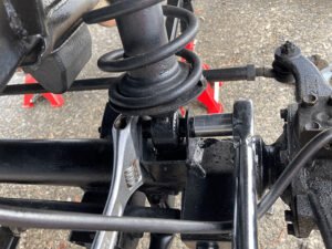 ジムニー（JA12,JA22,JB32）のショックアブソーバー交換編 | ジムニー愛がとまらない車DIY初心者のためのジムニッ記